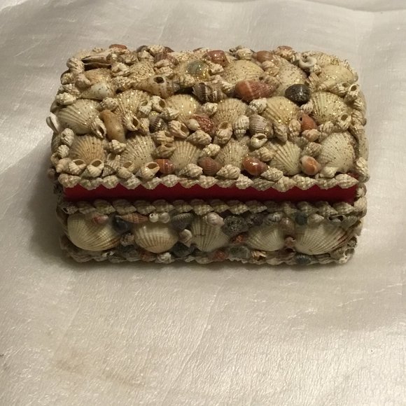 jewelry box | Jewelry | Vintage Seashell Jewelry Box Filled W Lots Of ...